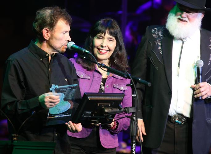 Jimmie Tramel: Alabama's Jeff Cook inducted into National Fiddler Hall ...