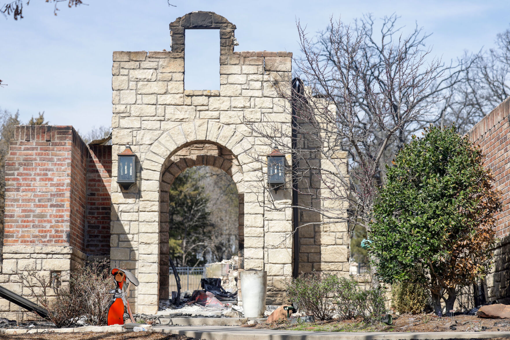 Stillwater fire destroys OSU coach Scott Sutton's home