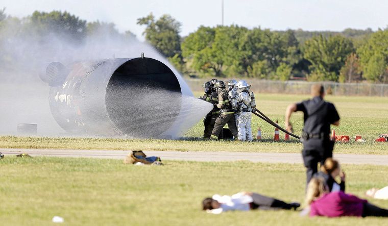Simulated plane crash provides training for Bartlesville area emergency ...