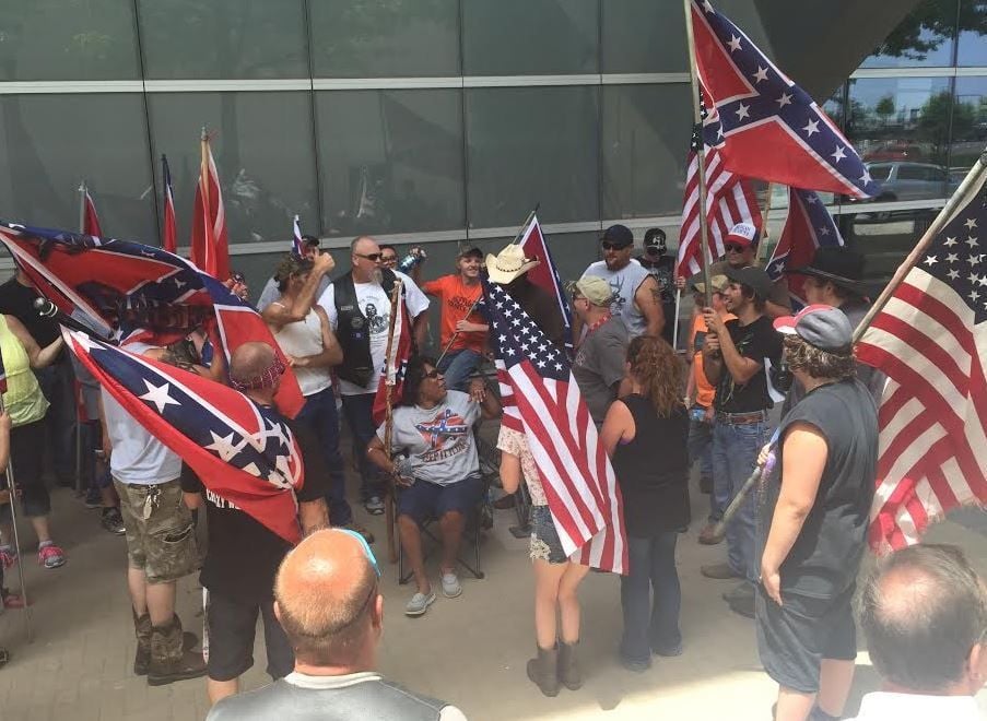 Confederate flag supporters, counter demonstrators rally in downtown ...