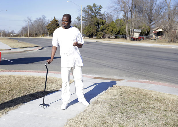 Street Level: Peoria - A fine place for a walk