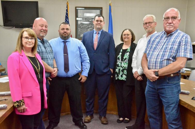Wagoner's newly elected city officials sworn in