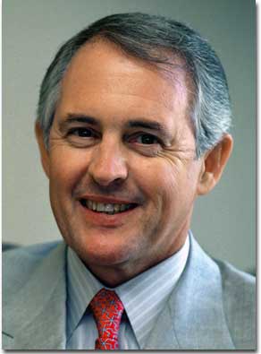 Tulsa industrialist Ray Siegfried dies