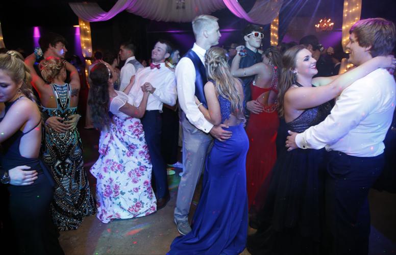 Photo Gallery - Skiatook High School Prom | Latest Headlines ...