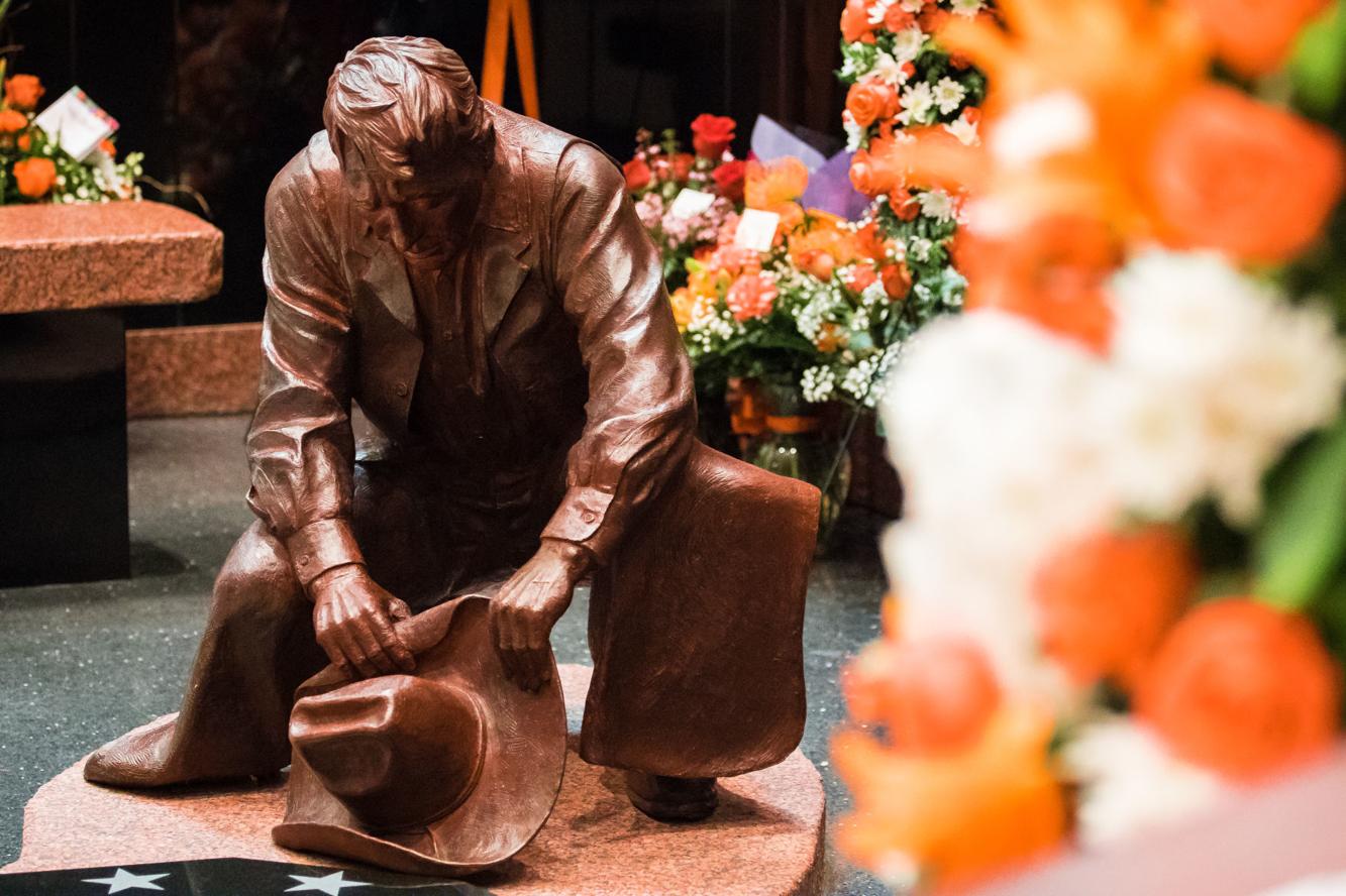 Oklahoma State's plane crash: Remembering 25 years later