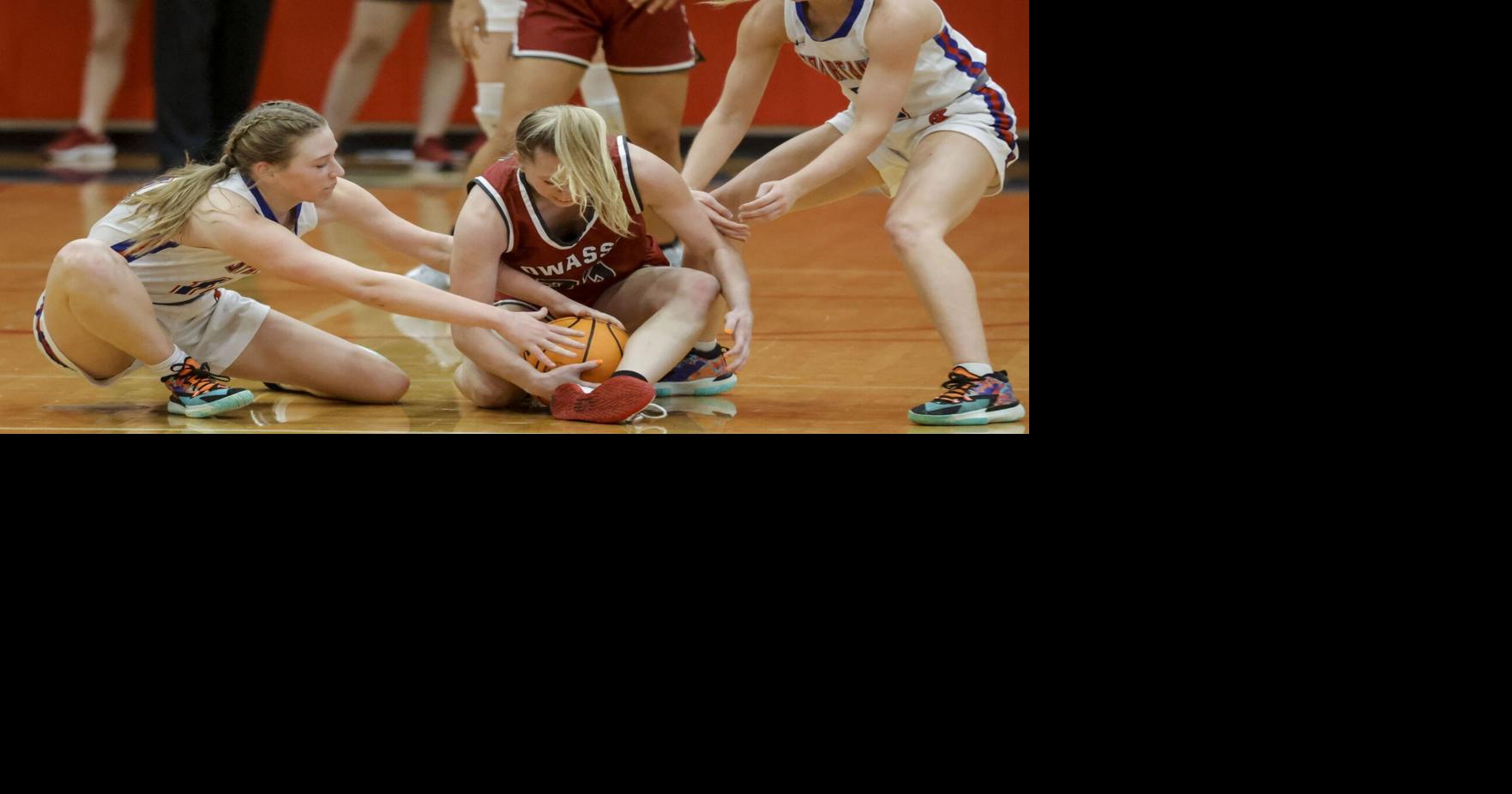 Norman girls advance, push Bixby into elimination game against Choctaw