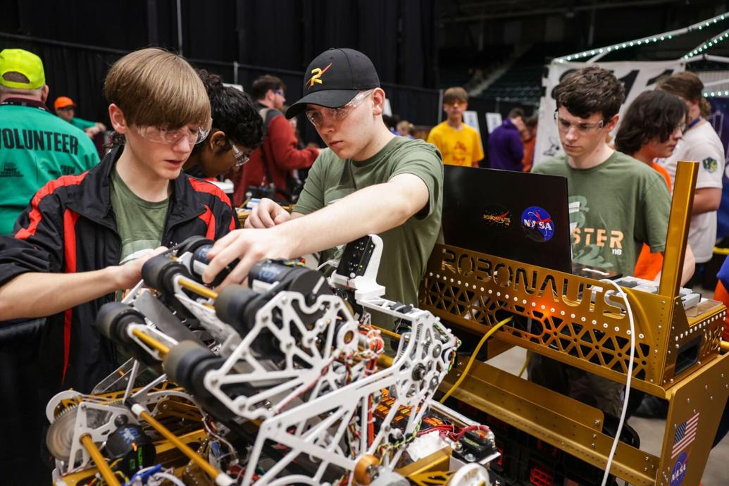 Tulsa hosts FIRST Robotics high school regional competition