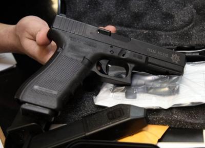 Tulsa police upgrading service handguns