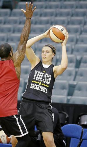 Tulsa rookie Jordan Hooper puts on a show as Shock opens training camp