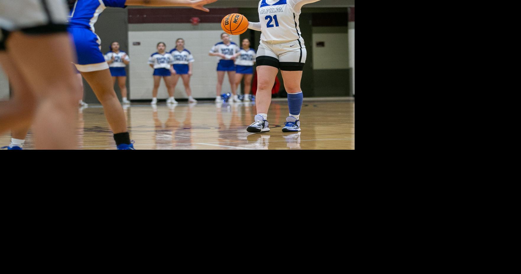 Raegan McQuarters leads top-ranked Sapulpa over Rogers in 5A