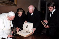 Exiled royals return to Italy