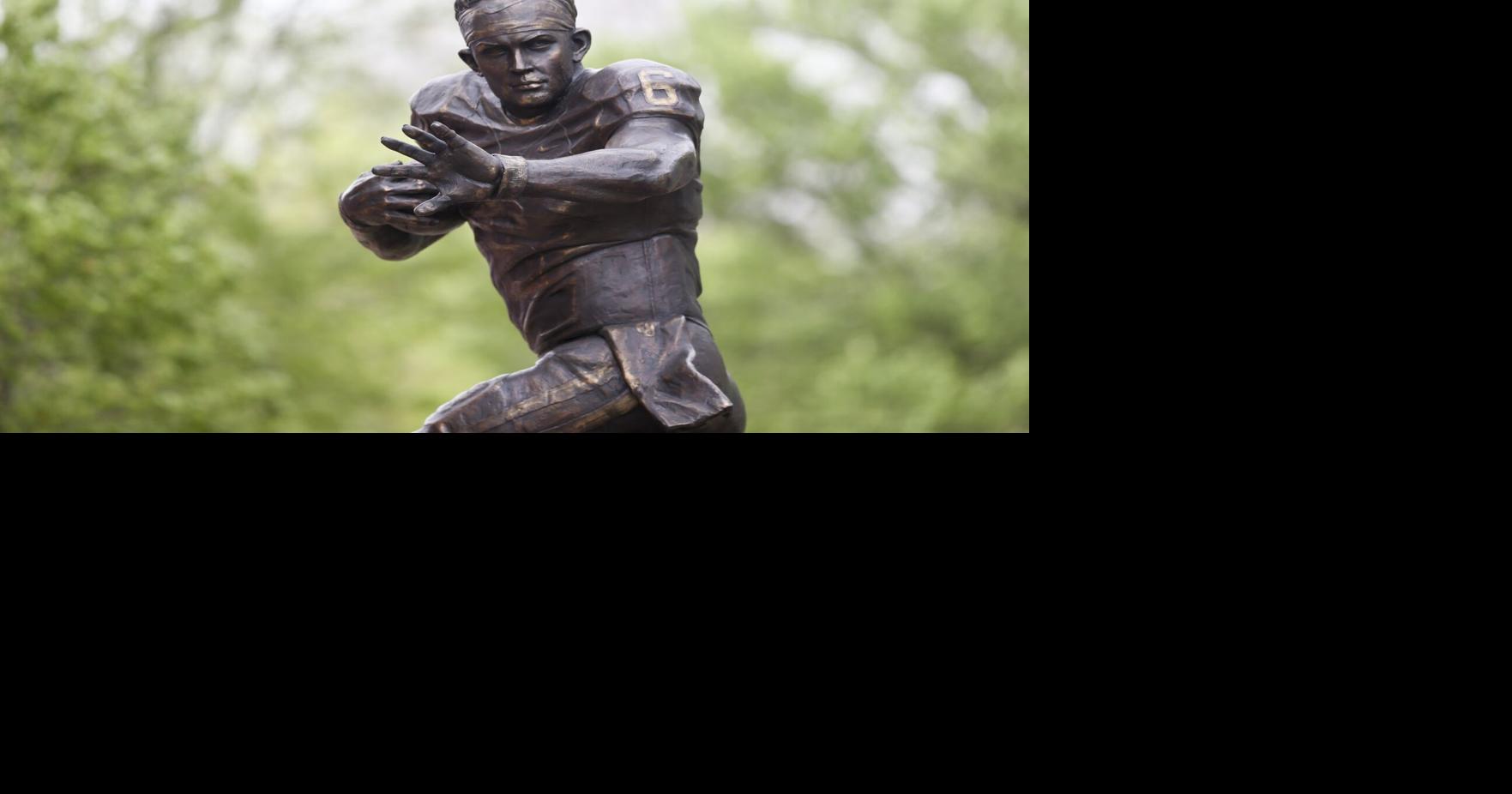 'A guy in motion': Sculptor Brian Hanlon captured Baker Mayfield's spirit in Heisman Park Statue