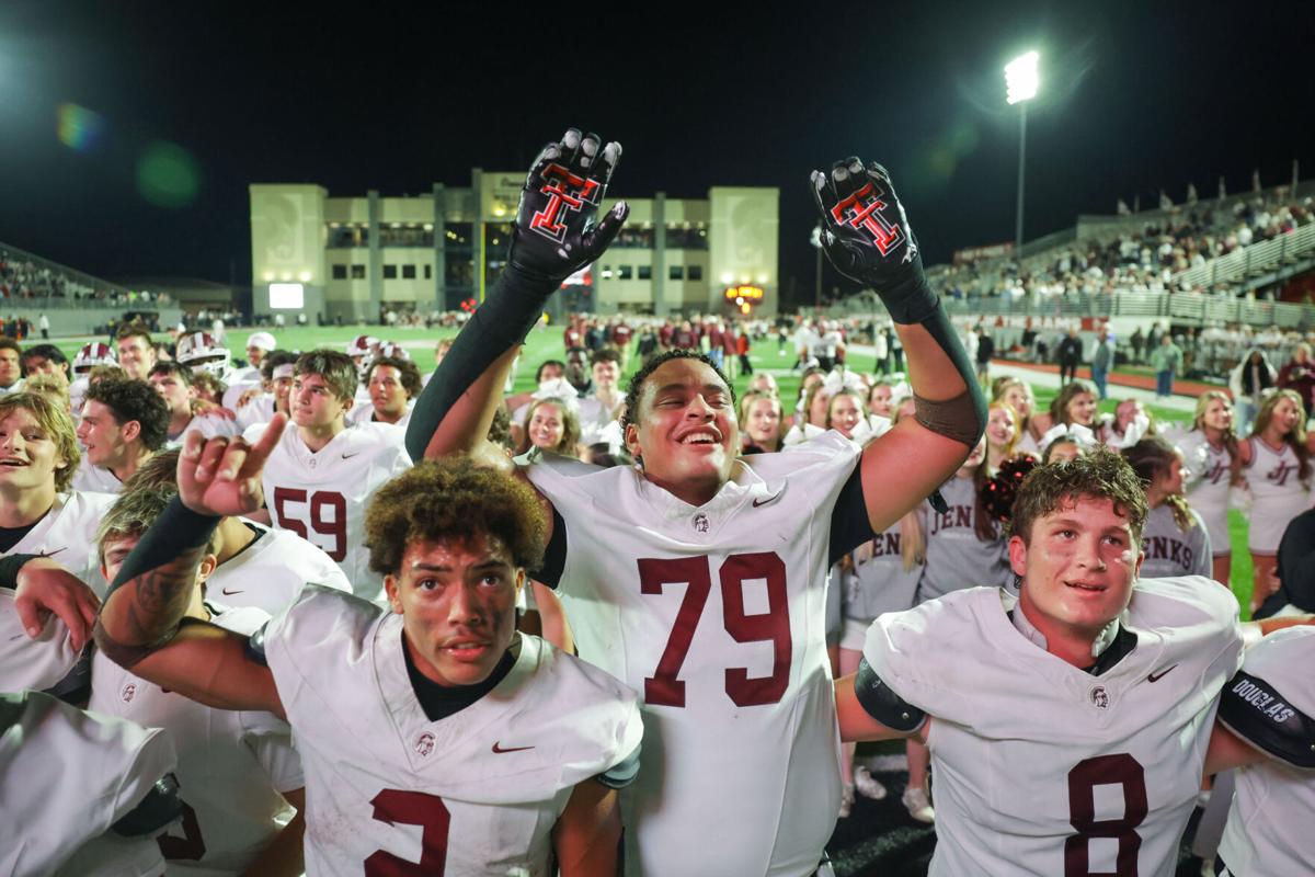 Jenks tackle Odaefe Oruru commits to Arkansas