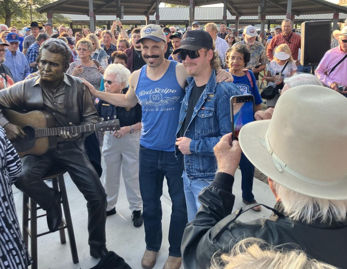 Merle Haggard statue unveiled in Muskogee