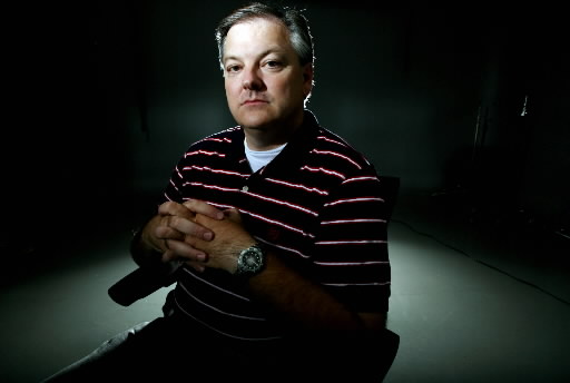 Former newscaster uses experience for basis of book