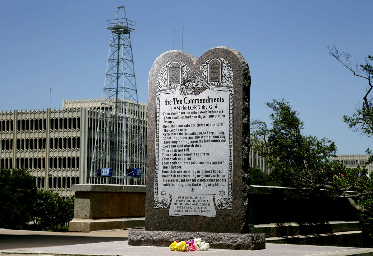 New Ten Commandments monument bill fails to advance