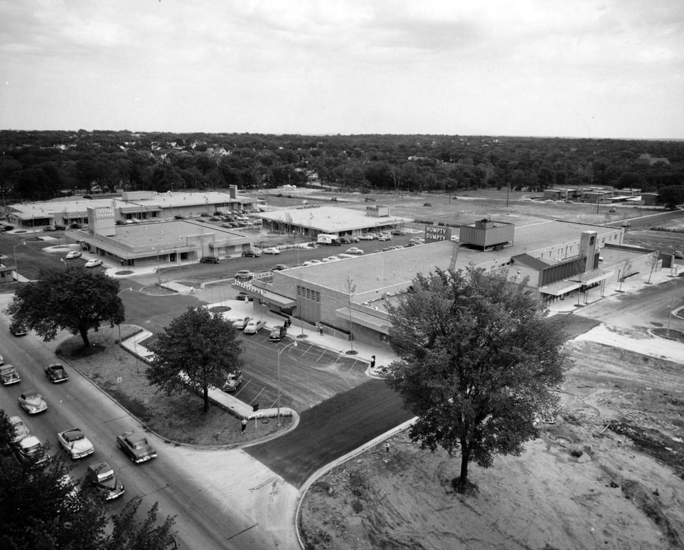 Tulsa shopping center Utica Square opened in 1952