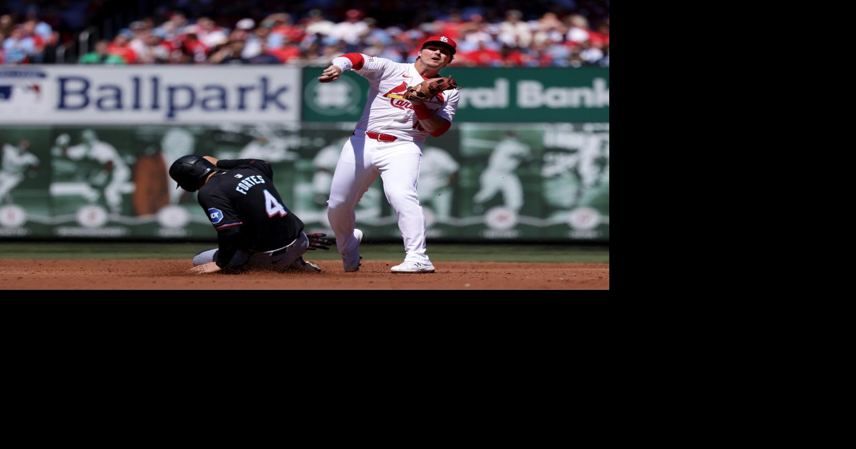 Cardinals grab series clinching win over the Marlins behind Steven Matz ...