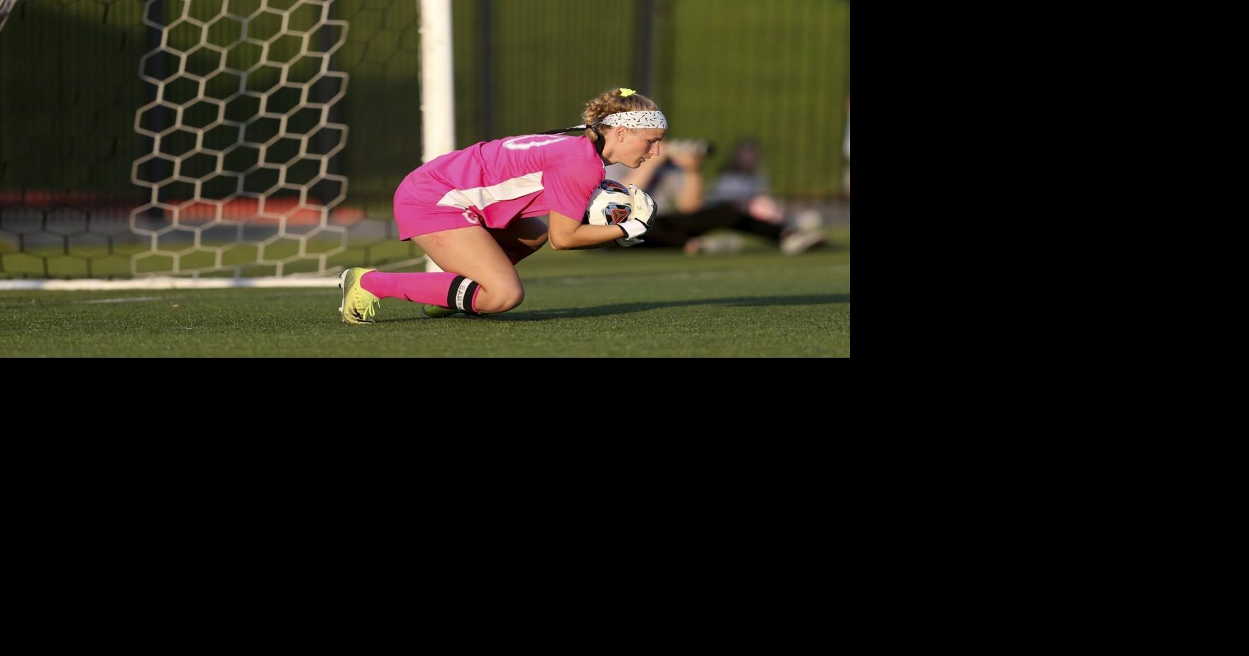 TU soccer's Jordan Frederick and Tatum Sanders earn AAC weekly honors