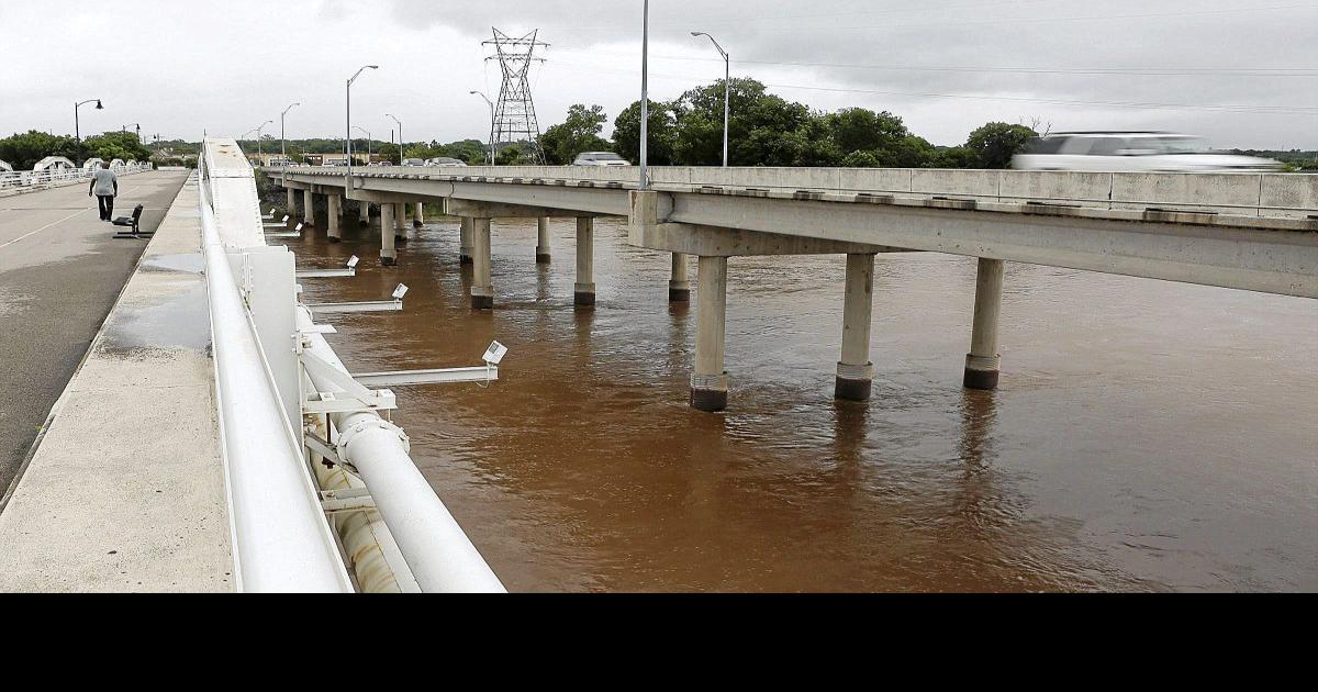 Arkansas River task force approves draft proposal for three low-water dams