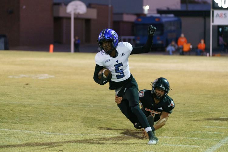 Victory Christian stays alive for district title in 44-14 win over Sperry