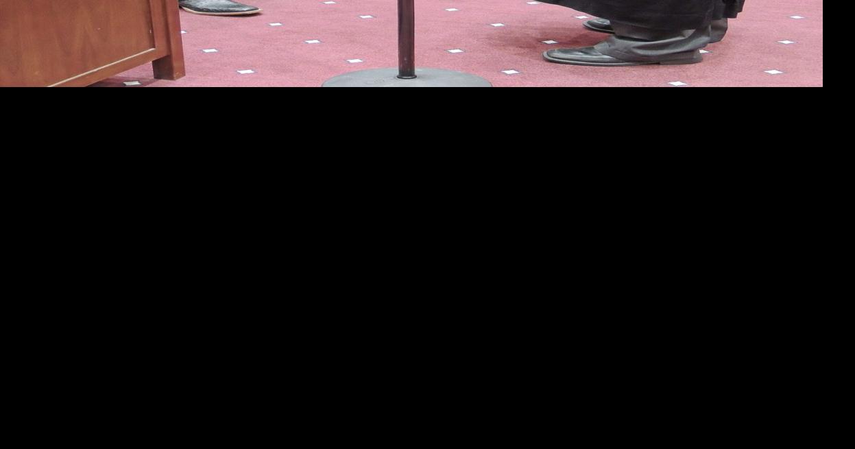 J.J. Dossett sworn in as newest Democratic Oklahoma state senator