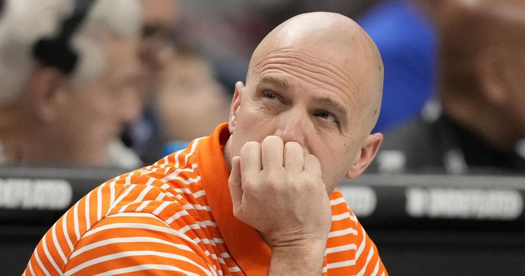 Oklahoma State supporting Scott Sutton following fires