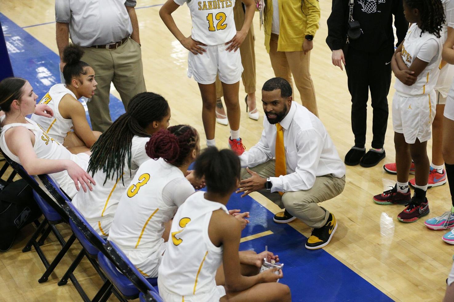 Union names Berry as head girls basketball coach