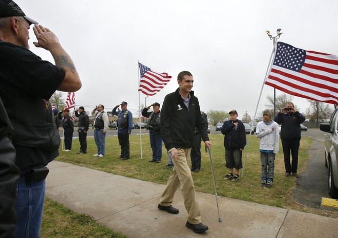 Tulsa soldier humbled by appreciation shown at American Legion salute