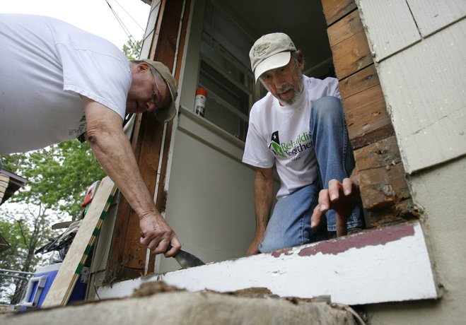 Volunteers repair deteriorating homes for low-income and older Tulsans