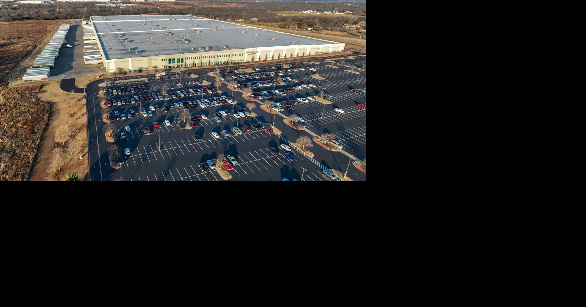 Macy's shuttering Owasso distribution center in March 2026