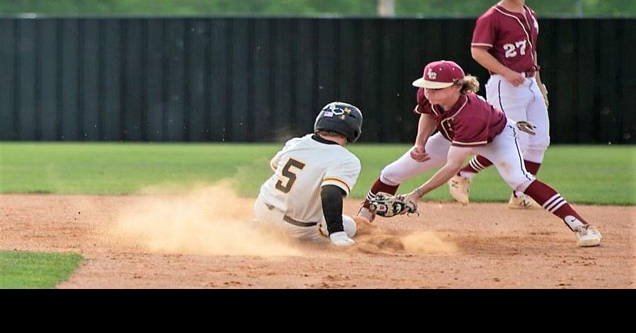 Strong week keeps Sandites alive in bid to win baseball district title