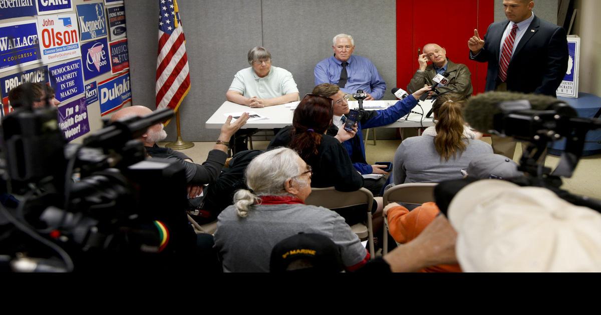 Sheriff candidate Vic Regalado pays impromptu visit to Democratic Party ...