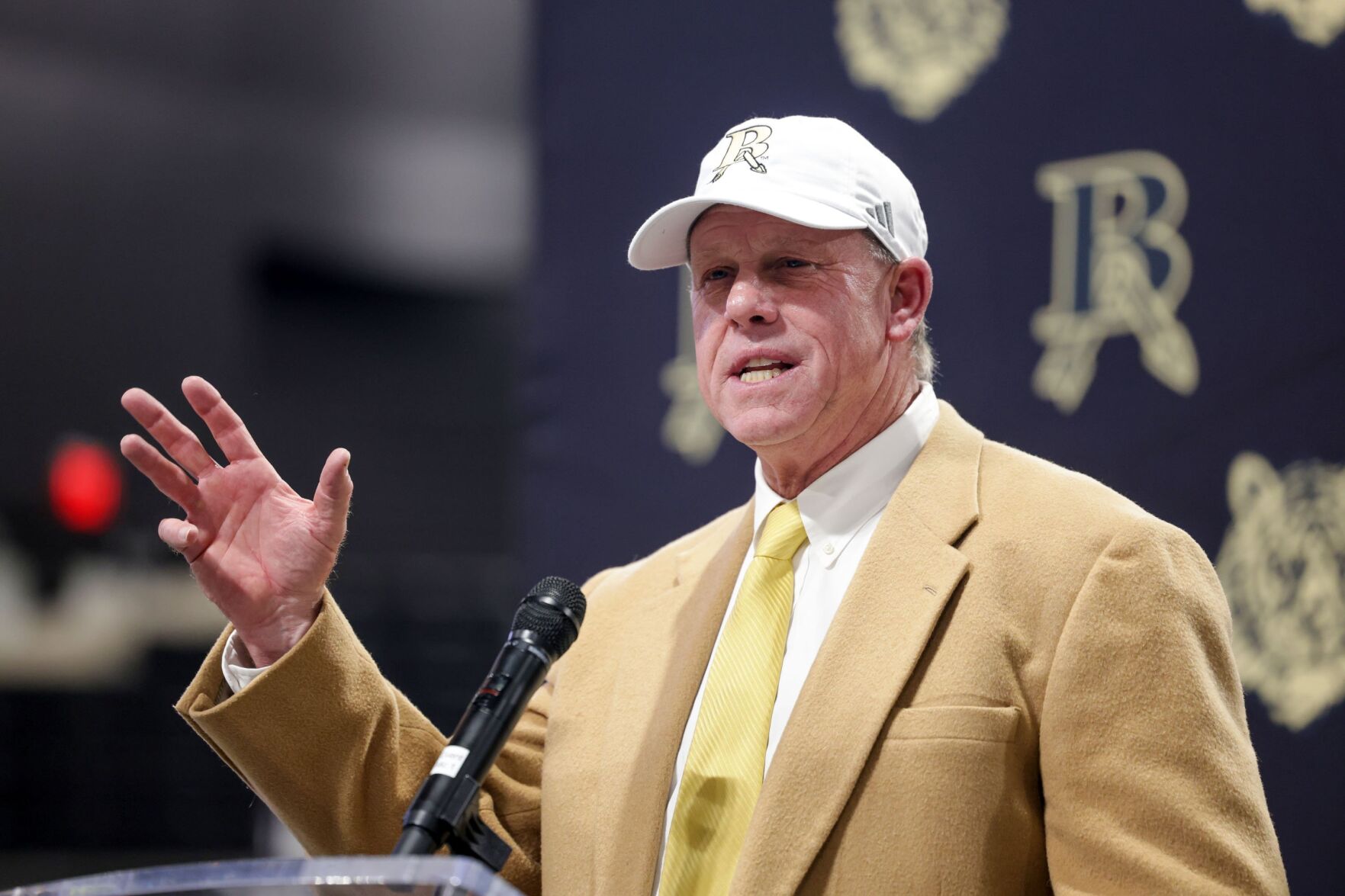 Travis Hill addresses the Broken Arrow football 'Rumor'