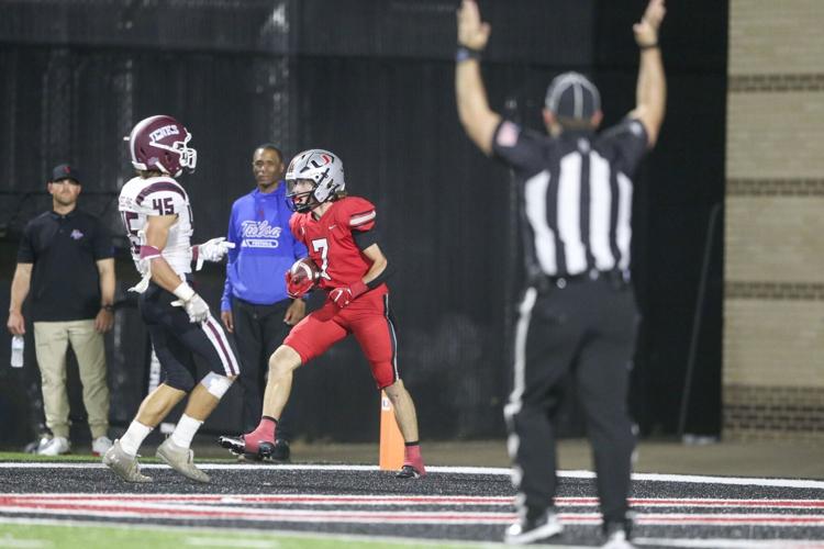 Grayson Tempest's `Dreamweaver 2' TD pass sparks Union's Backyard Bowl win