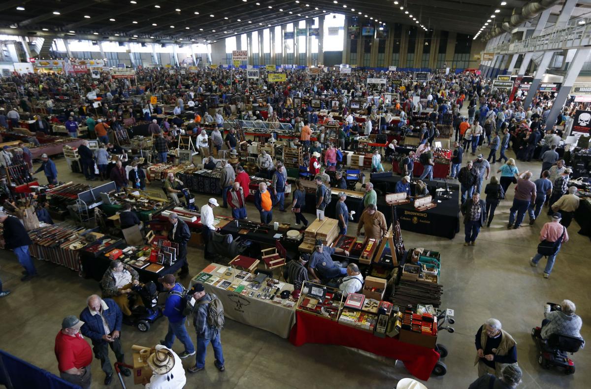 Celebrating Trump: Gun show attendees say they're surprised, relieved ...