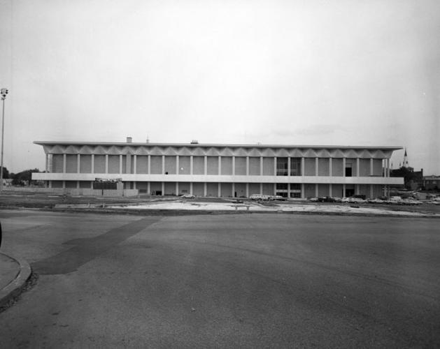 Throwback Tulsa: Battle to close Fifth Street raged for two years