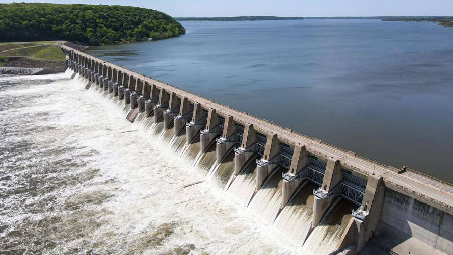 Army Corps of Engineers closes Fort Gibson Dam bridge