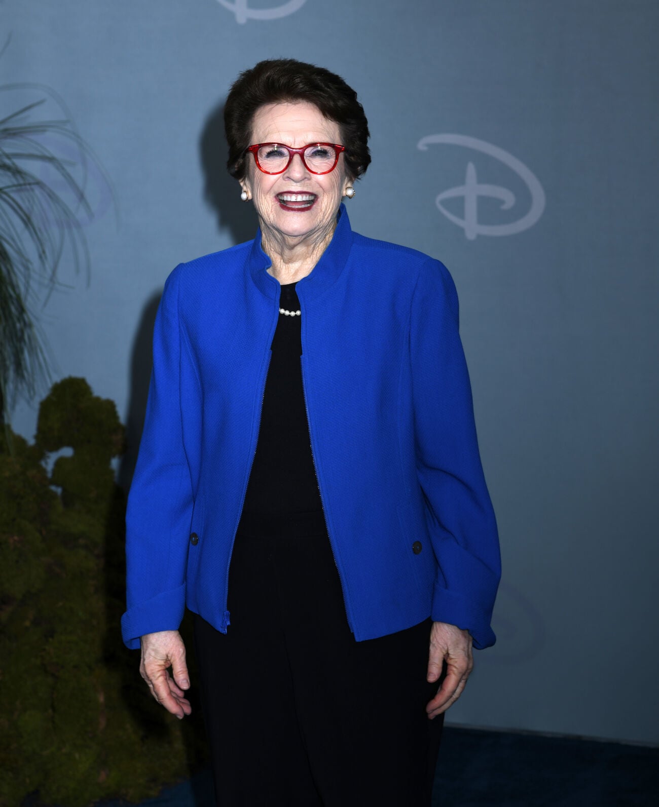 Billie Jean King scores a college diploma at 82