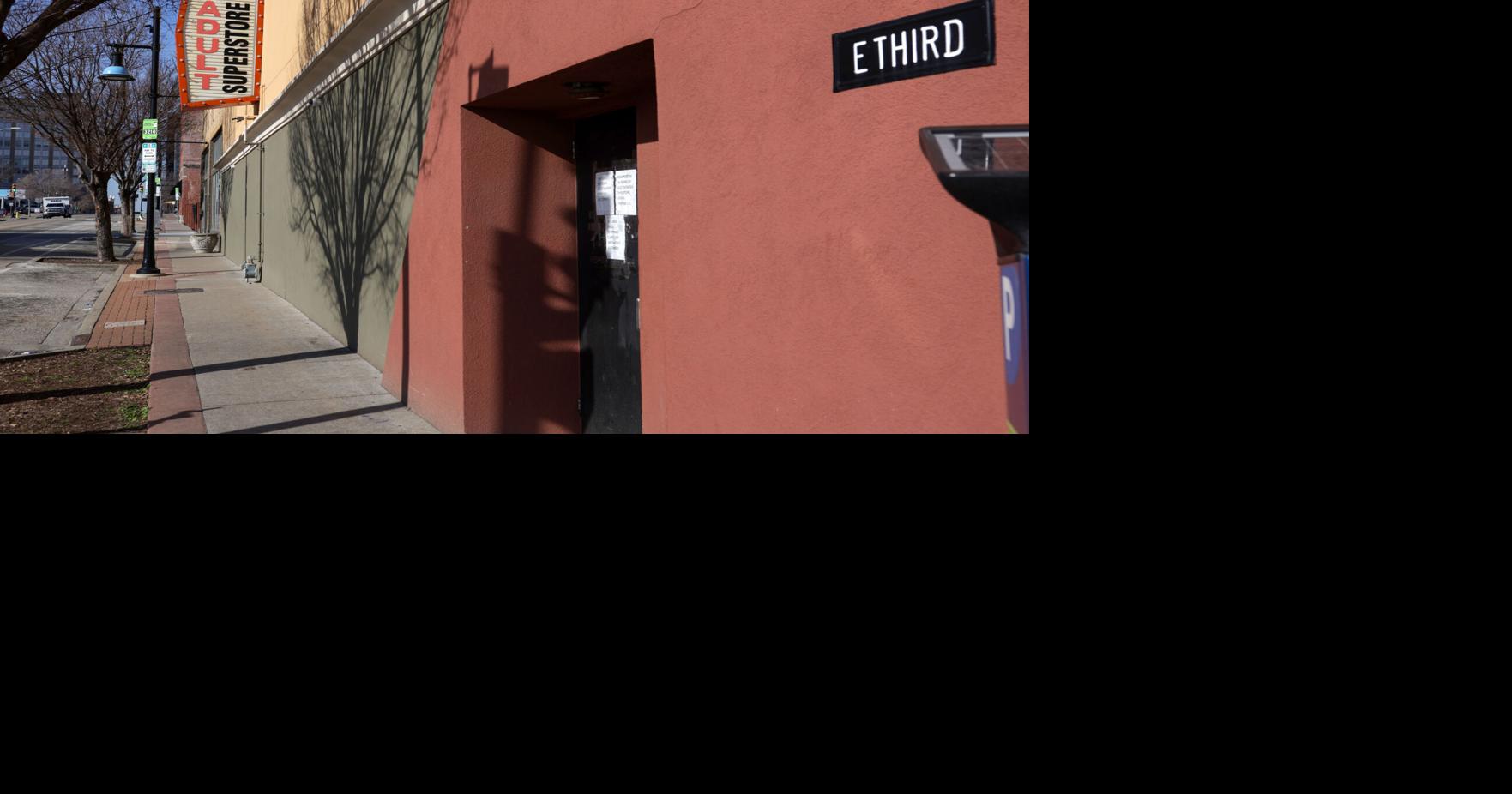 Adult superstore building in Tulsa bought by Elliot Nelson