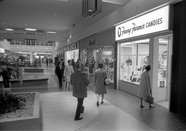 Throwback Tulsa: Indoor shopping mall was new for Tulsans in '67