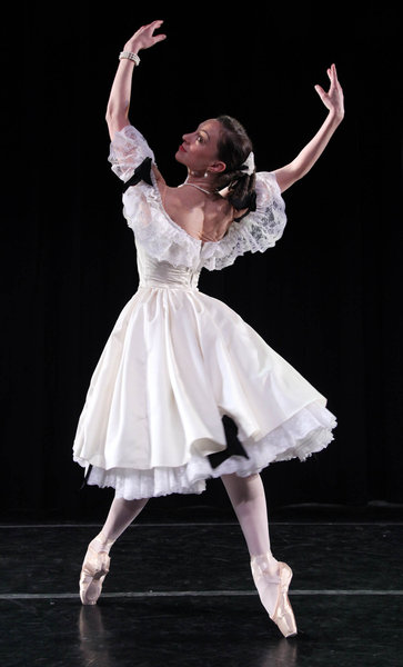 Tulsa Ballet soloist Alexandra Bergman to retire after season ends
