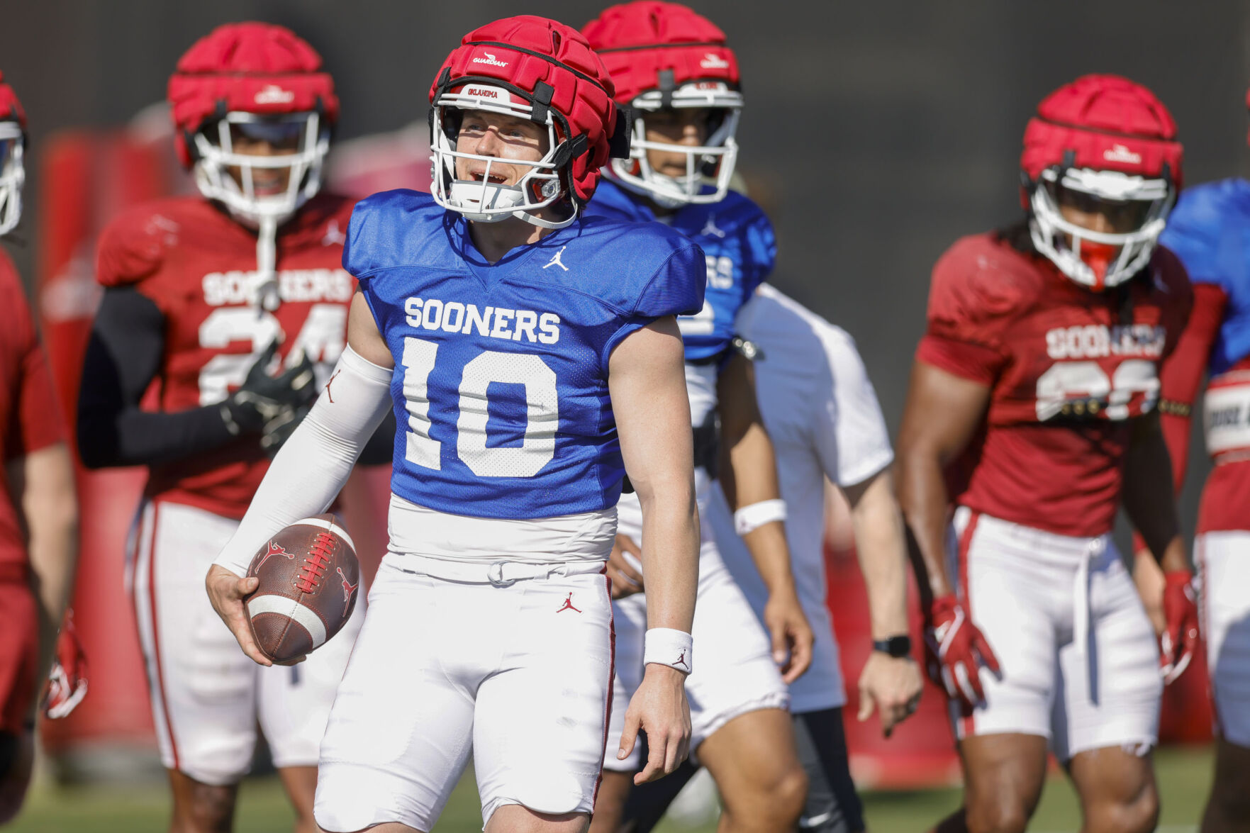 OU Sooners quarterback John Mateer teaching new teammates