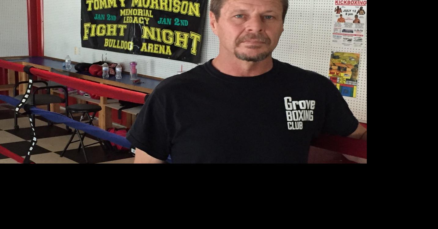 In first pro fight, 48-year-old Jim Roach wins by decision