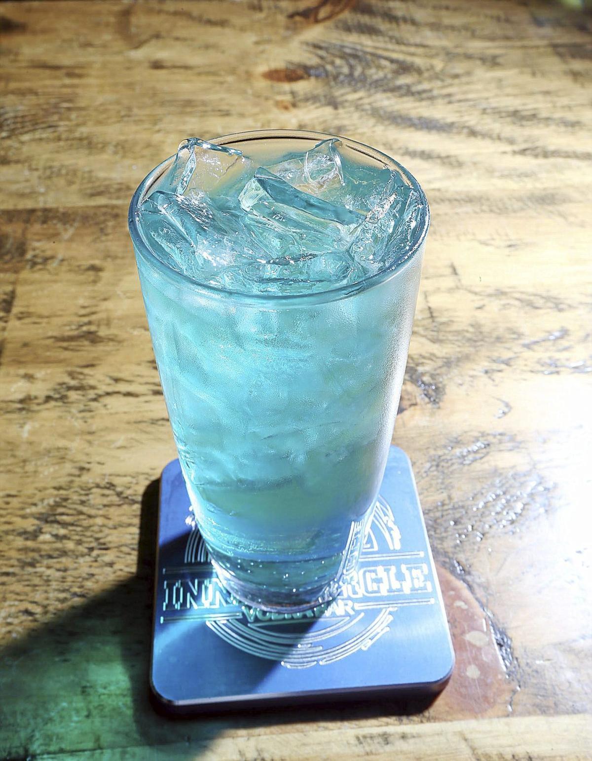 Photo Gallery: Inner Circle Vodka Bar Serving Drinks, Star Wars Style