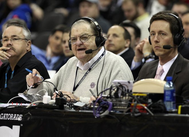 Bob Barry makes his last call as OU announcer