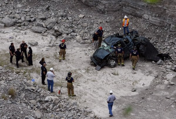 3 dead after quarry crash