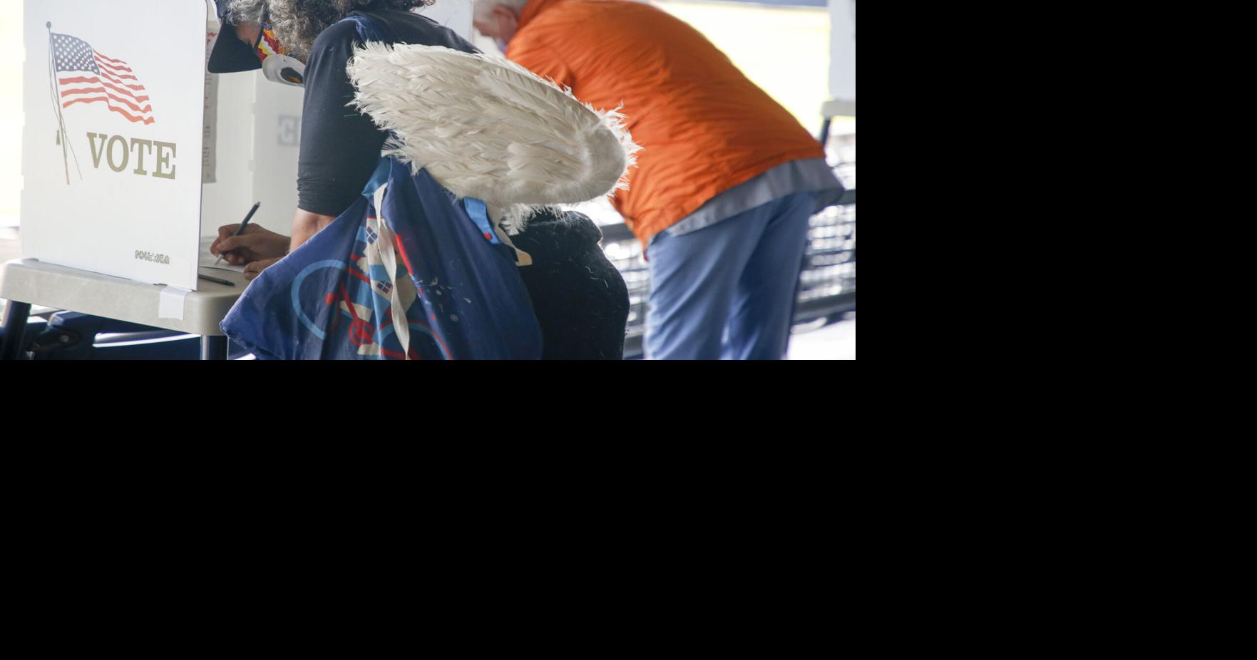 OSU coaches Mike Boynton and Mike Gundy have encouraged their athletes ...