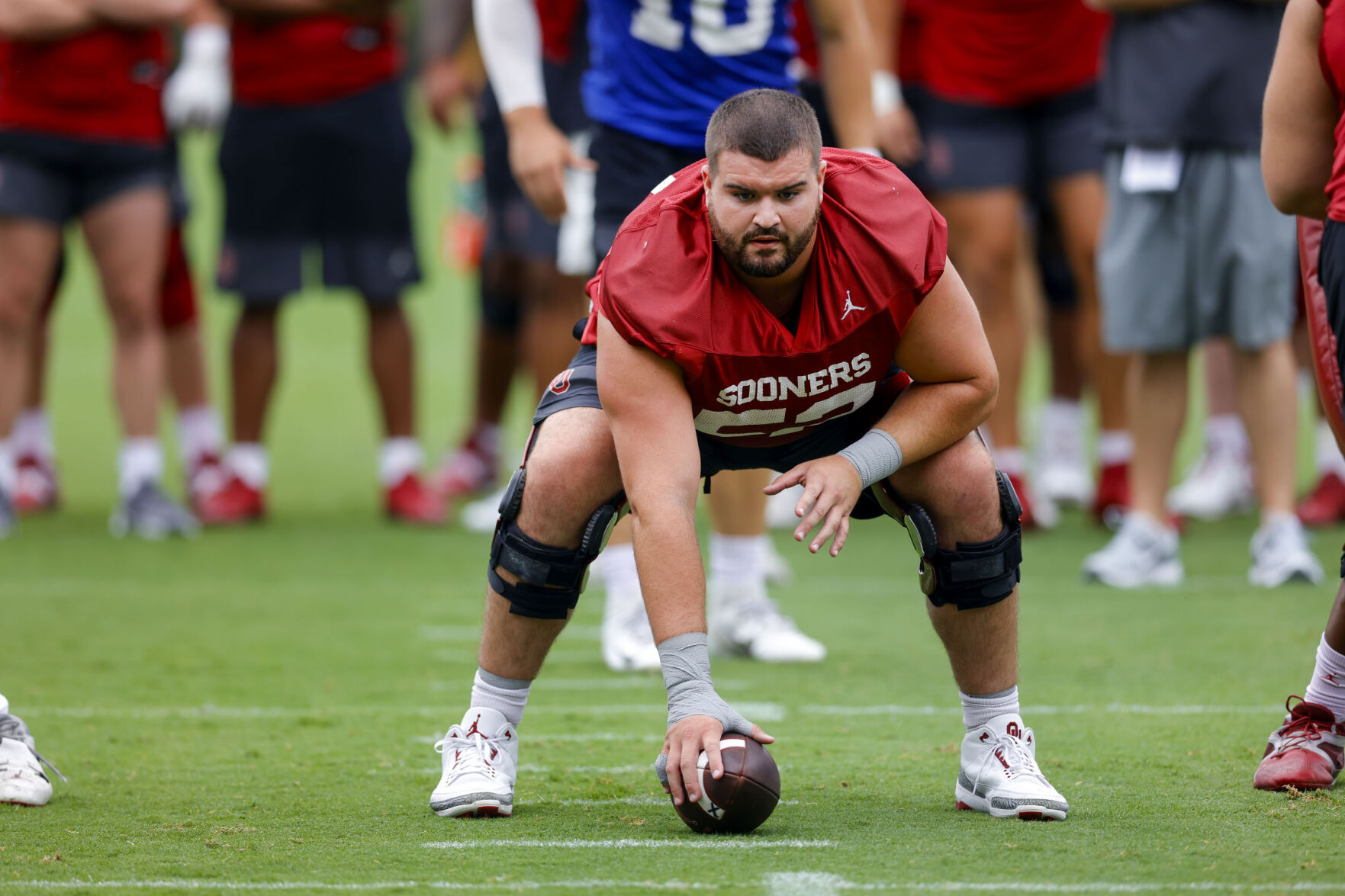 OU football: Troy Everett leads Sooners despite injury