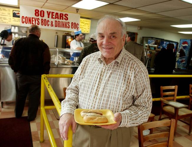 Coney Island shop owner James Economou dies at 93